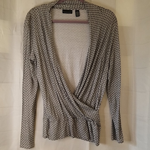 Apostrophe | Tops | B W Top | Poshmark